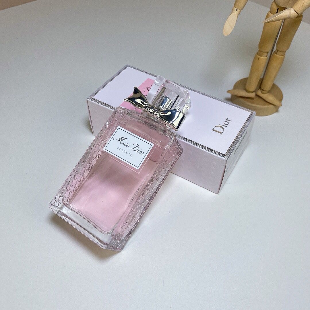 Dior ROSE N'ROSES Long Sweetheart Rose Eau de Toilette 100ml – ZAUK ...